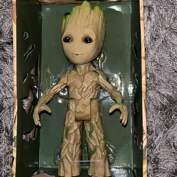 Marvel | Toys | Battery Operated Interactive Marvel Groot Flora ...